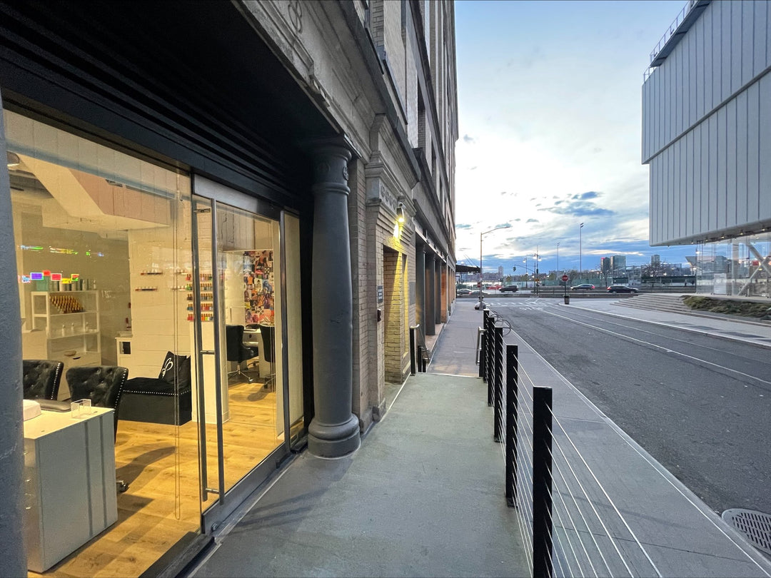Salon – Vanity Bee